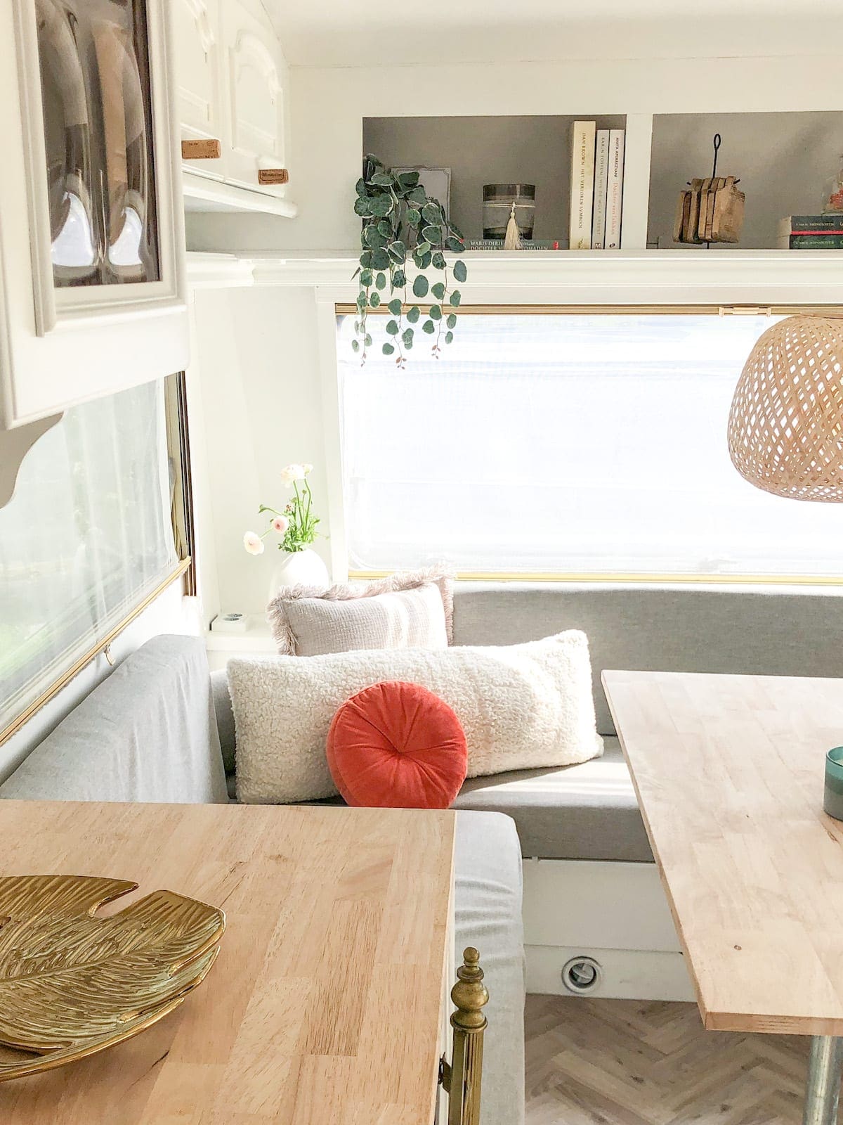 Oude caravan pimpen, bekijk hier de Tabbert caravan make-over